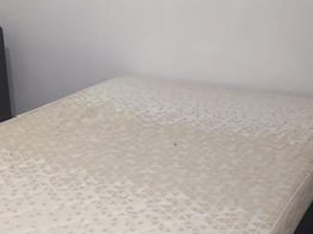 QUARTO GRANDE INDIVIDUAL NO BAIRRO FUNCIONÁRIOS