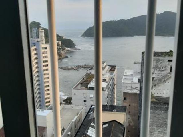 Quarto de frente para o mar