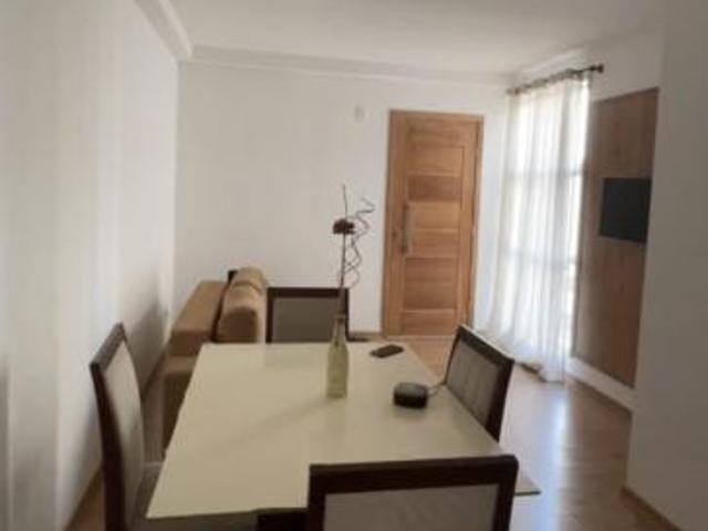 Quarto disponível para aluguel em apartamento organizado e t