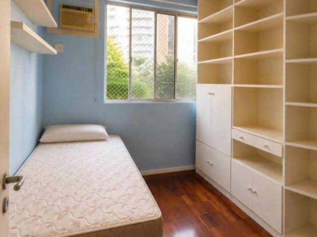 Quarto disponível para aluguel em apartamento na Tijuca!