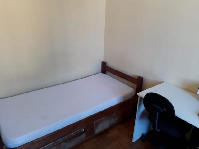 QUARTO DUPLO DISPONÍVEL em Ipanema!