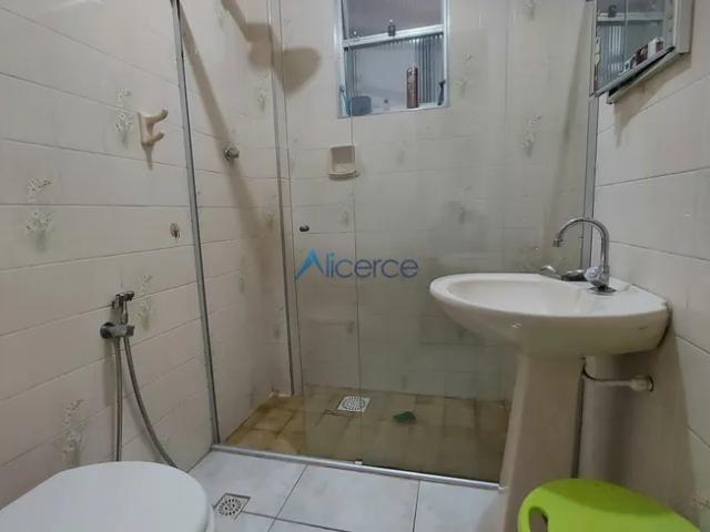 Quarto e sala no Alto dos Passos