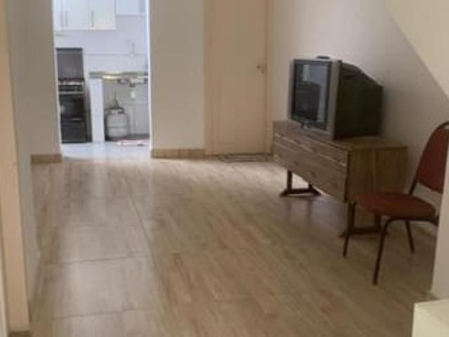 Quarto em casa de vila na coracao da tijuca