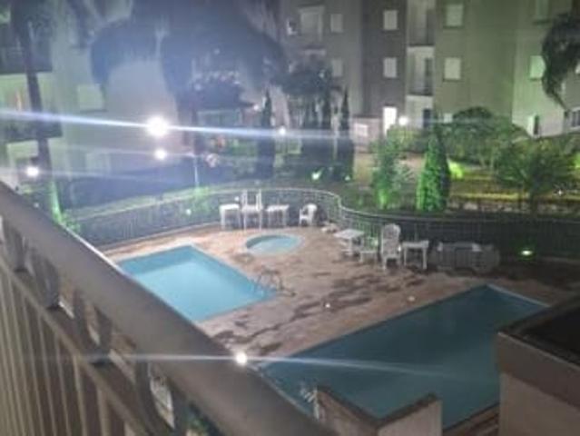 Quarto em apartamento