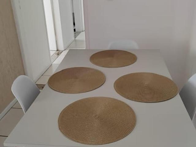 Quarto em Apartamento a 5 minutos da Av. Rio Branco