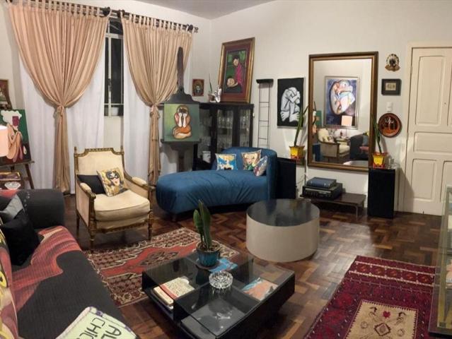 Quarto em área nobre e central