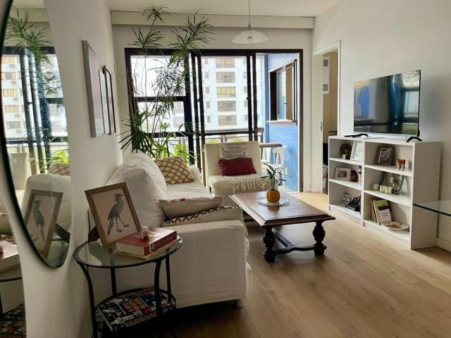 Quarto em frente a praia da Barra