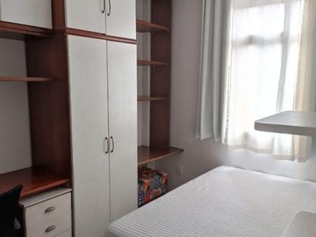 Quarto ensolarado em Coqueiros