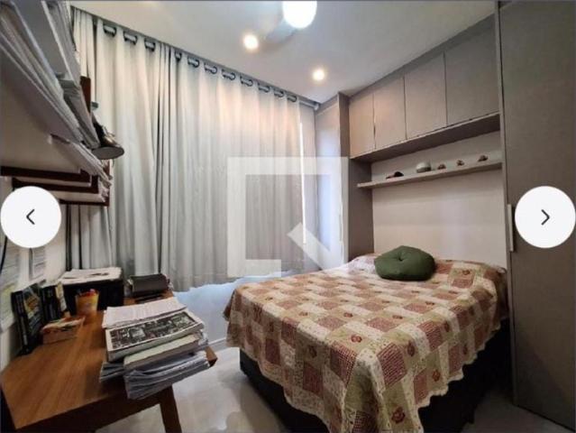 Quarto espaço mobiliado em apartamento na quadra do metrô