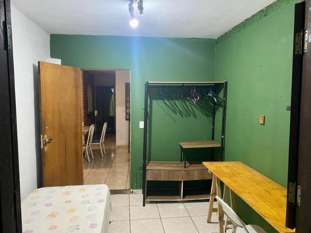 Quarto exclusivo metrô vila Madalena