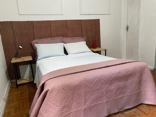 Quarto Feminino Confortável Próximo à Beira Mar