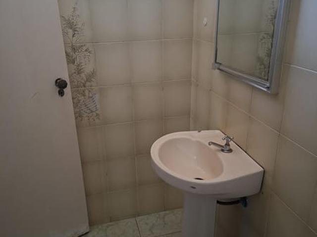 quarto individual com banheiro