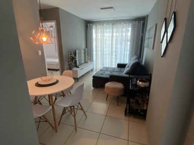 Quarto individual com banheiro individual