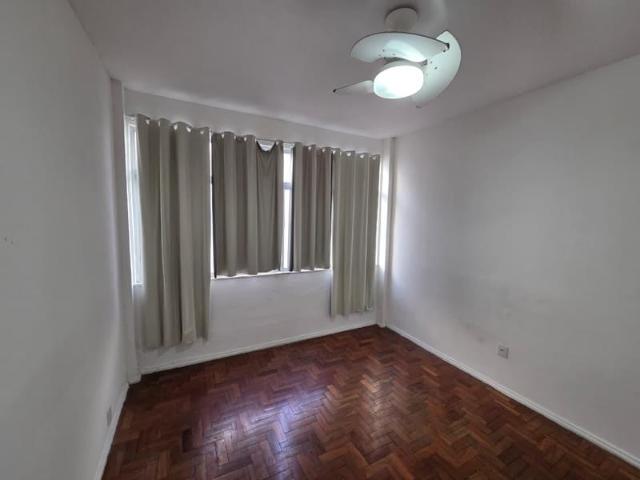 Quarto individual em apartamento na Barra