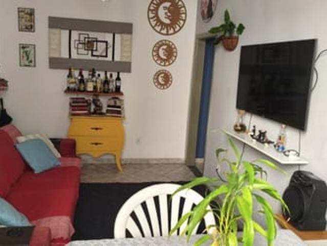 Quarto individual em apartamento no Flamengo