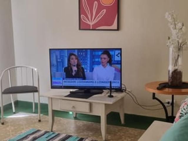 QUARTO INDIVIDUAL EM ÁREA NOBRE