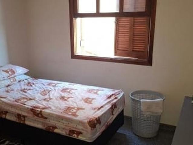 Quarto individual em bairro nobre