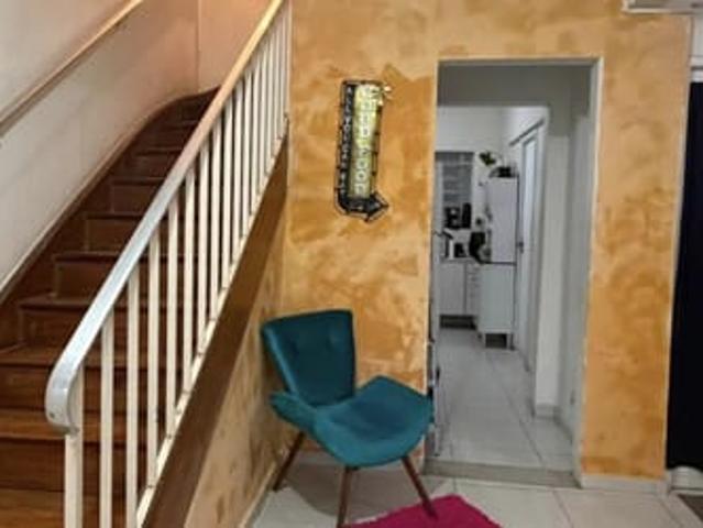 Quarto individual em casa metrô Ana rosa