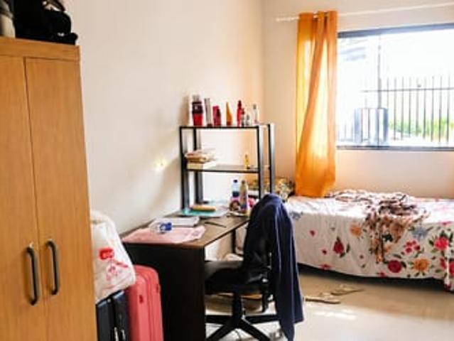 Quarto INDIVIDUAL Feminino tudo incluso