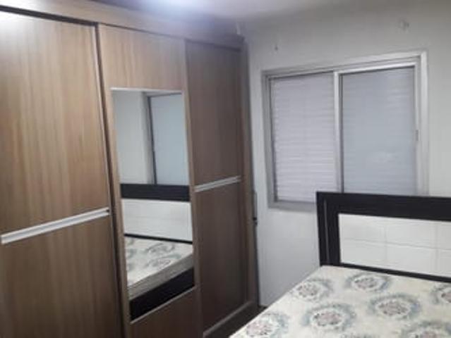 Quarto Individual Metrô Adolfo Pinheiro