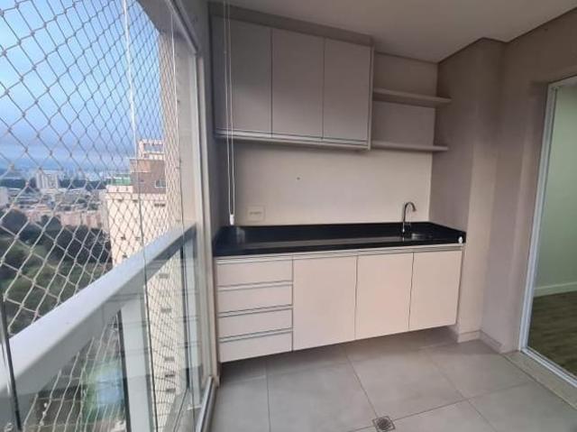 Quarto individual mobilhado