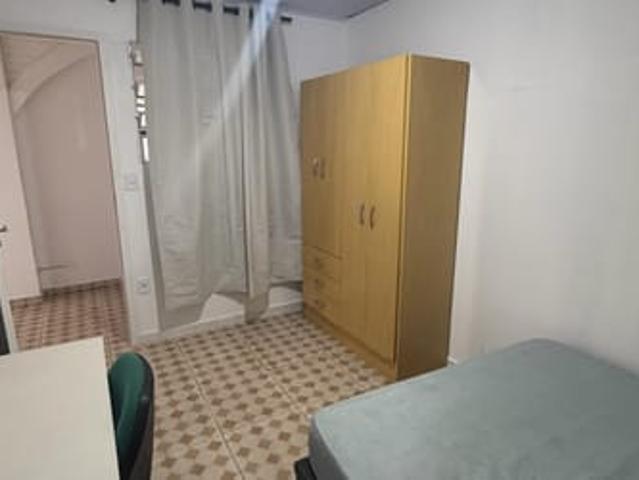 Quarto Individual Mobiliado