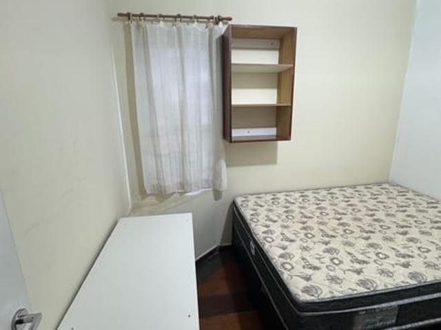 Quarto individual mobiliado