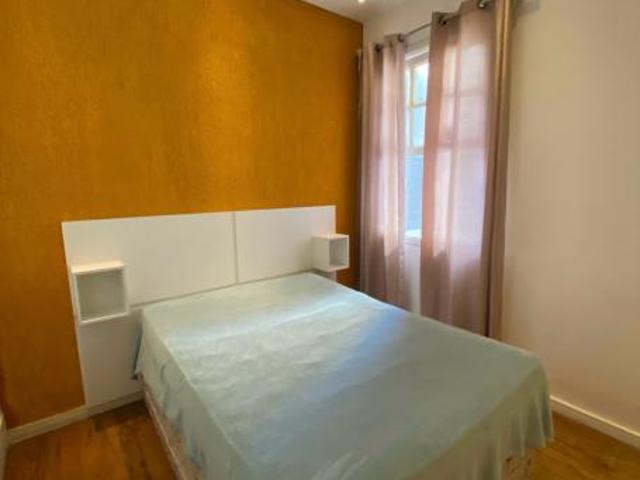 Quarto individual mobiliado em Pinheiros