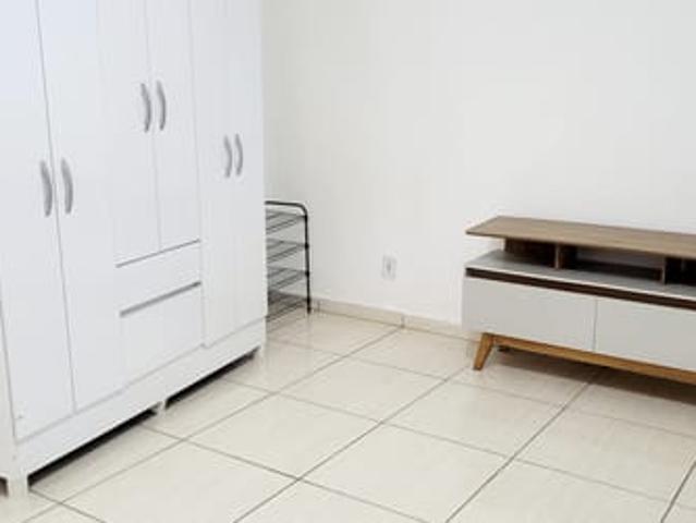 Quarto individual mobiliado, metrô São Joaquim
