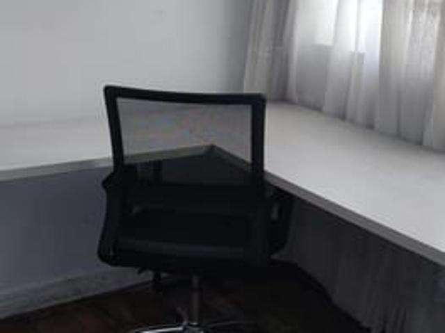 QUARTO INDIVIDUAL MOBILIADO NO BAIRRO FUNCIONÁRIOS