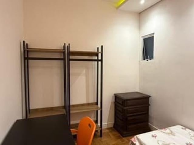 QUARTO INDIVIDUAL MOBILIADO PARA LOCAÇÃO EM PINHEIROS