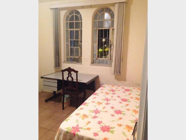 Quarto individual na Aclimação