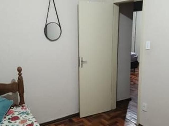QUARTO INDIVIDUAL NO BAIRRO SAGRADA FAMÍLIA