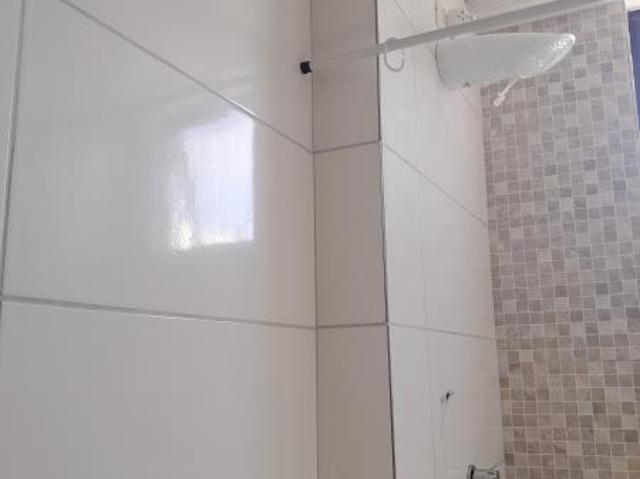 Quarto mulher aluguel 6m wc ao lado