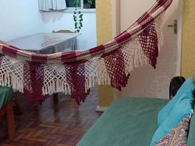 Quarto individual para moça estudante Valonguinho UFF