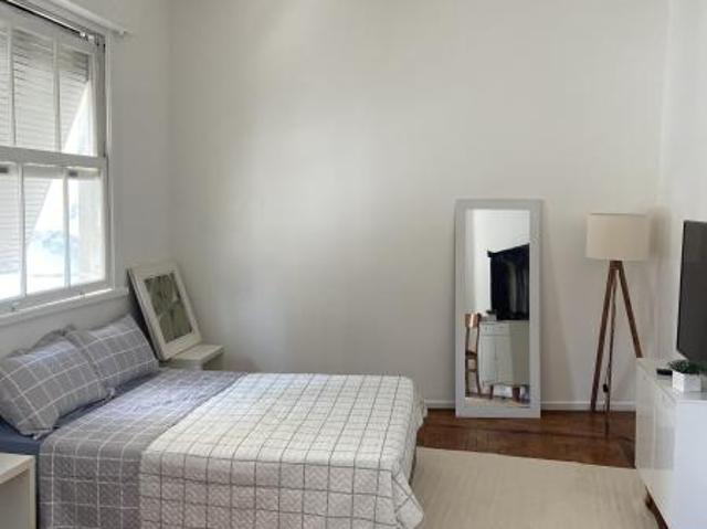 Quarto individual Próximo ao metrô Paraíso