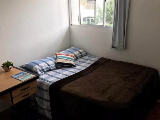 Quarto linha amarela