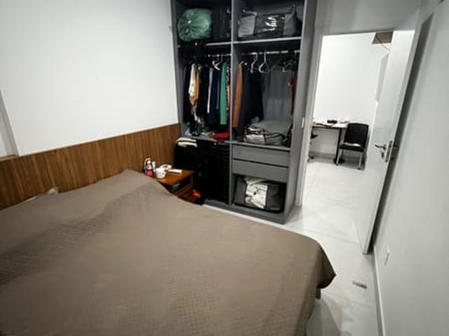 Quarto mobilado de frente, garagem, na Praia de Itaparica