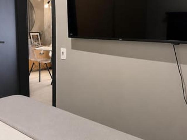 Quarto mobiliado, na Frei Caneca SP