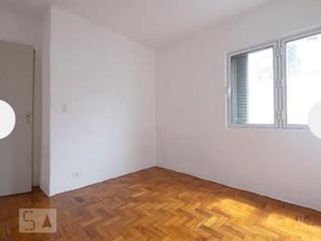 Quarto mobiliado no Jardins