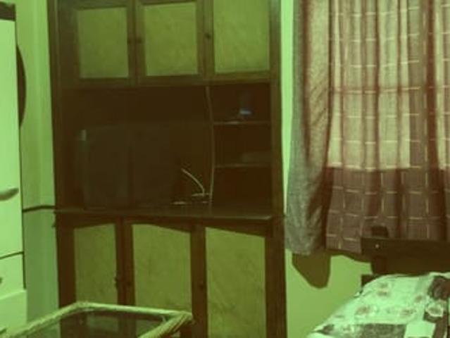 QUARTO MOBILIADO NO SION