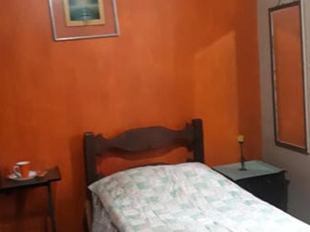 QUARTO MOBILIADO NO SION