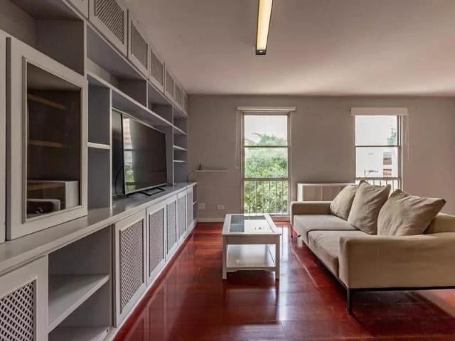 Quarto mobiliado a 5 minutos a pé da estação Brooklin