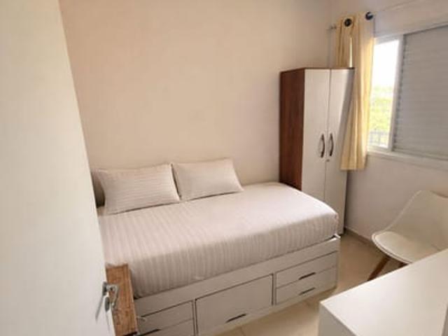 Quarto mobiliado apto de alto padrão – Exclusivo para mulher
