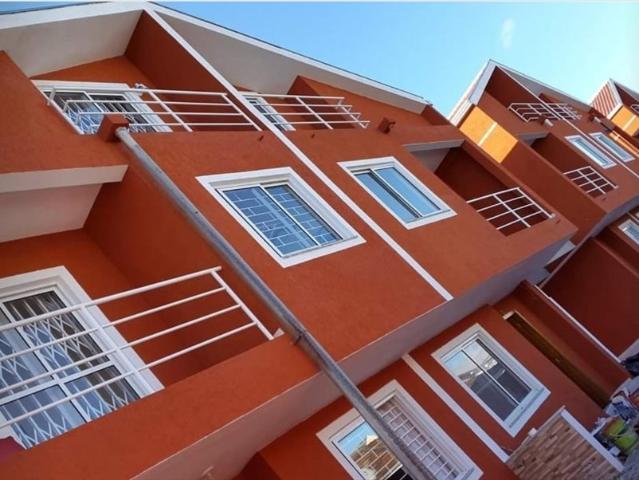 Quarto Mobiliado Casa Compartilhada Triplex moderno Ótima localização