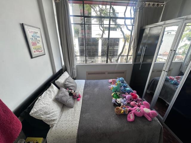 QUARTO MOBILIADO EM APARTAMENTO AMPLO E AREA NOBRE