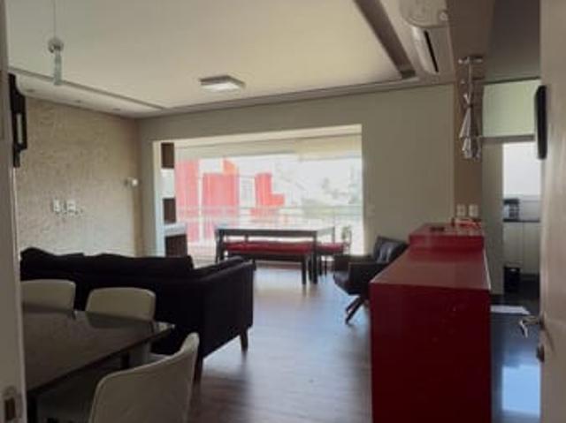 Quarto mobiliado em apartamento espaçoso na barra funda