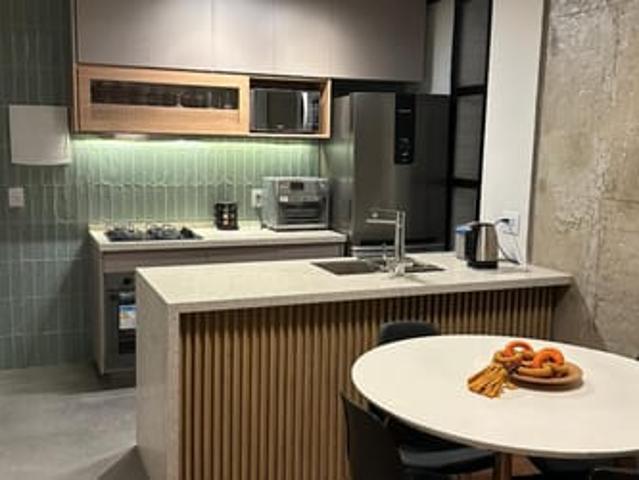 Quarto mobiliado em apê incrível na Vila Mariana