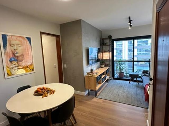 Quarto mobiliado em apê incrível na Vila Mariana