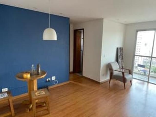 Quarto mobiliado em Apto bem localizado